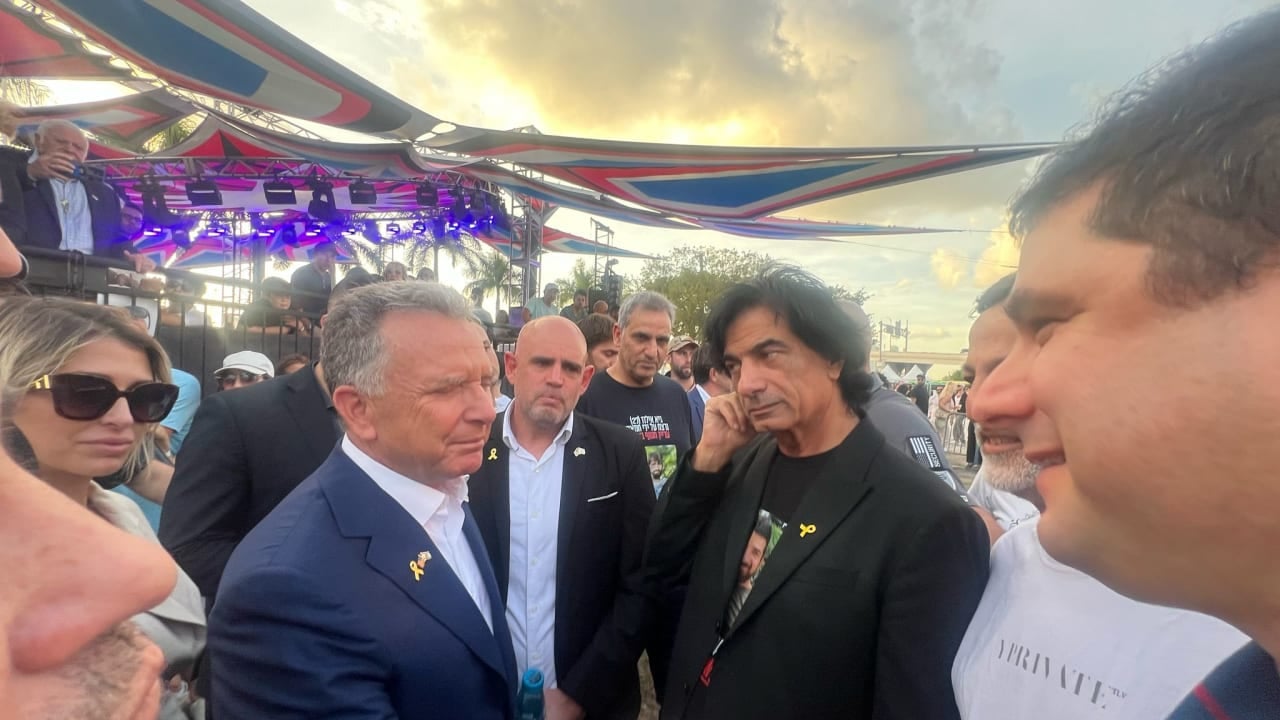 The Blogs: Dreams do come true: Miss Israel Ayelet Raymond prays for ...
