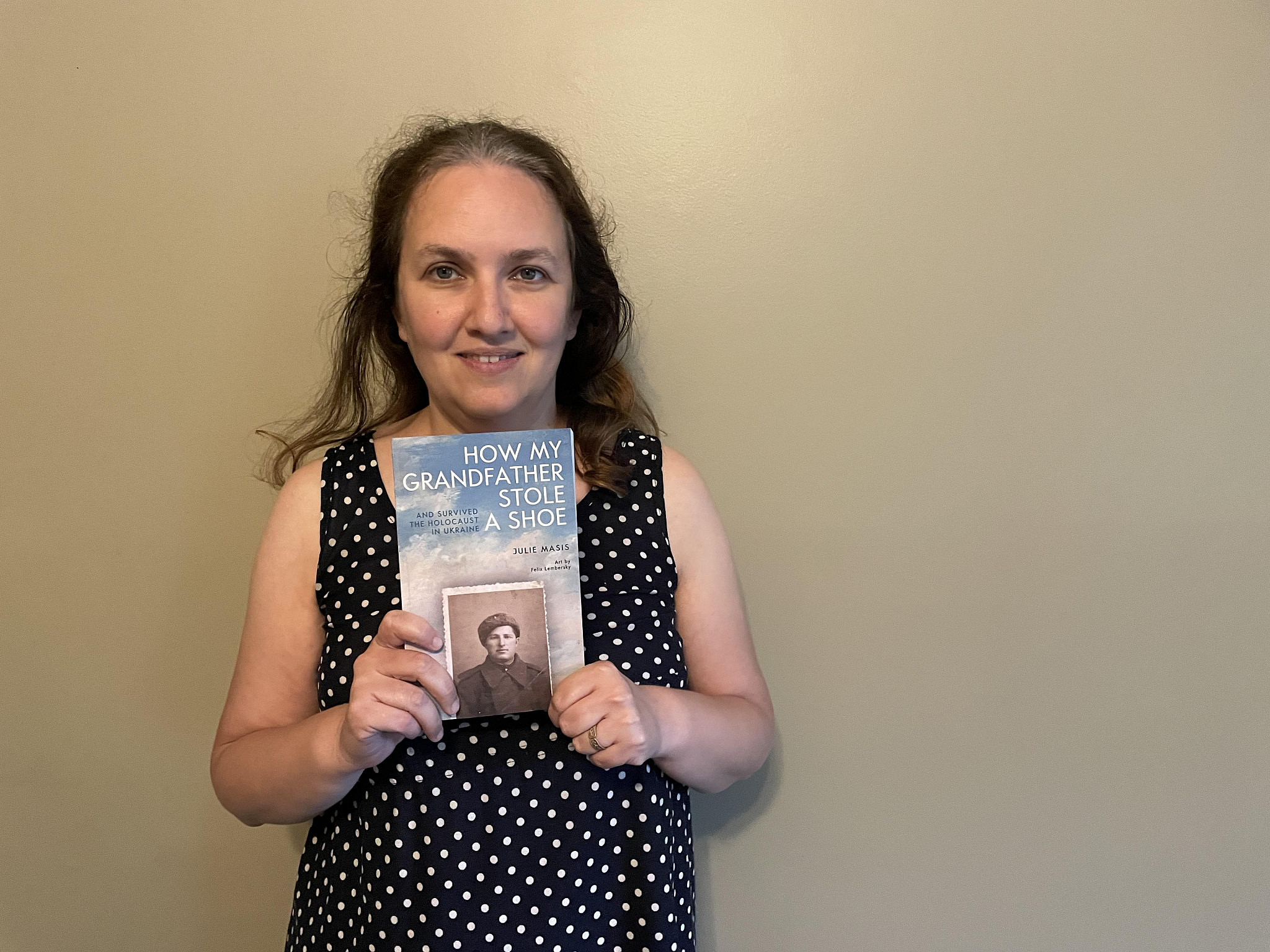 The Blogs: Why we should read another Holocaust memoir now | Julie ...