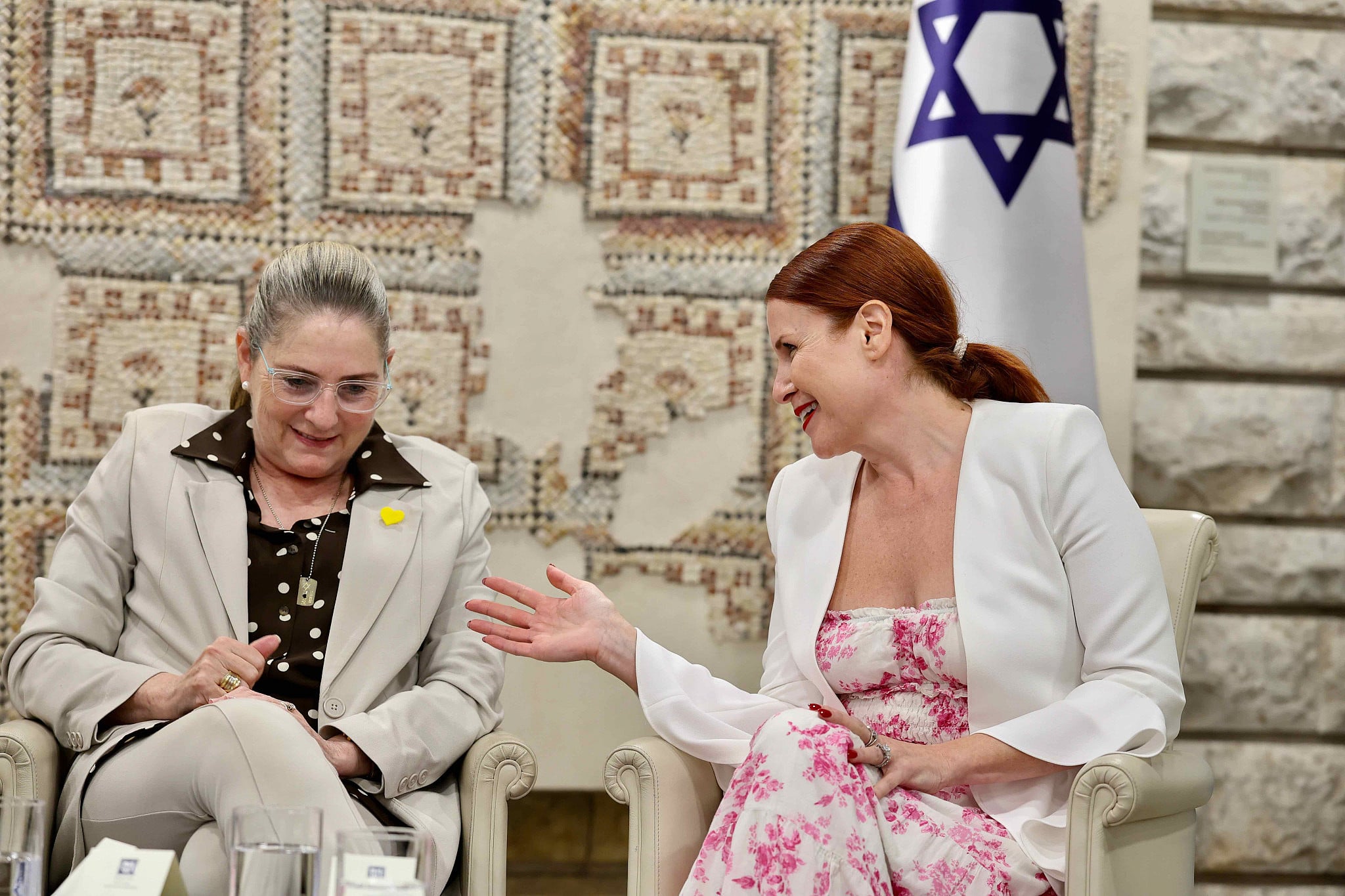 The Blogs: Aliza Licht Leads 35 Women Executives on ‘Extraordinary ...