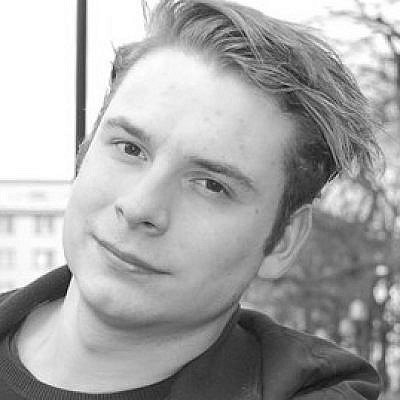 Marc Harris, at The Blogs