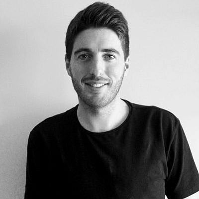 Andrew Gold, at The Blogs