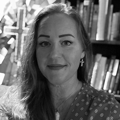 Carrie Sanders, at The Blogs