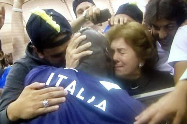 Eccentric 'Jewish' soccer star Mario Balotelli joins Liverpool | The ...