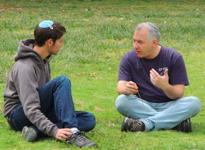 'Weeds' star forgoes suburbia for an unrecognized stint in the desert ...