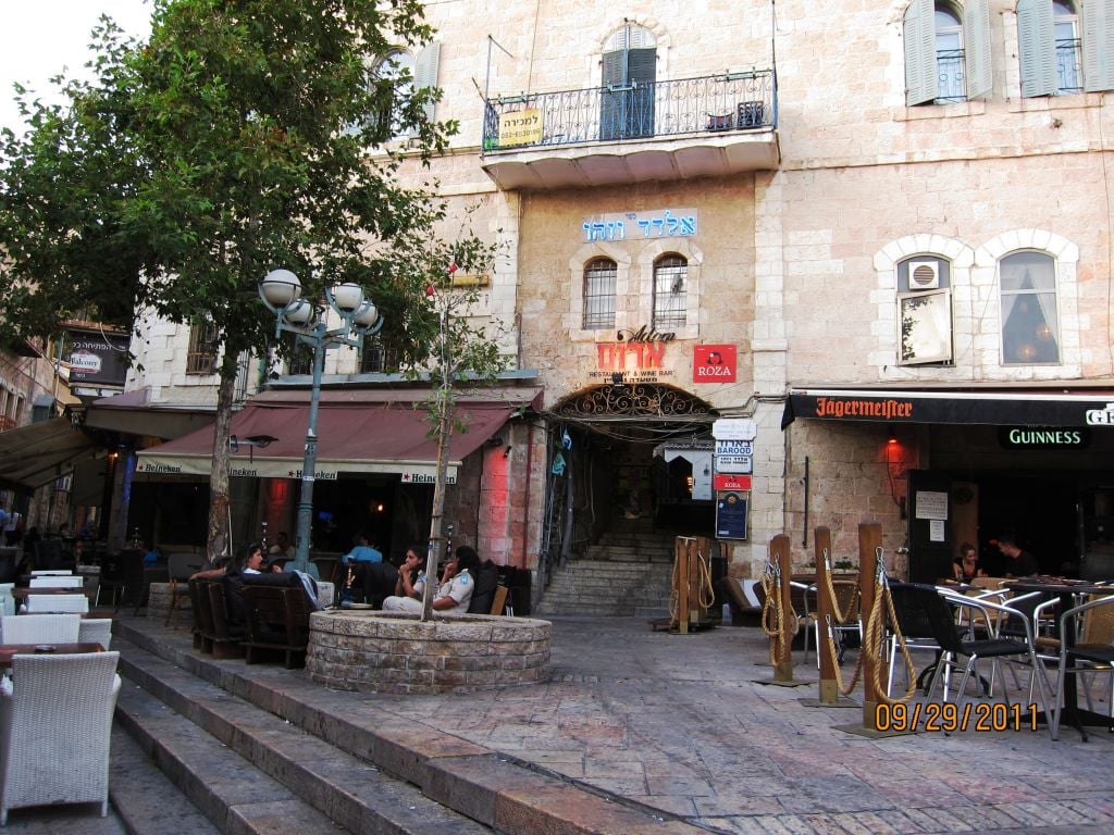 Nahalat Shiva, a little kingdom outside the walls | The Times of Israel