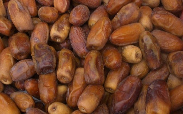 Pomegranate-date combo helps prevent heart attacks, Israeli study finds ...