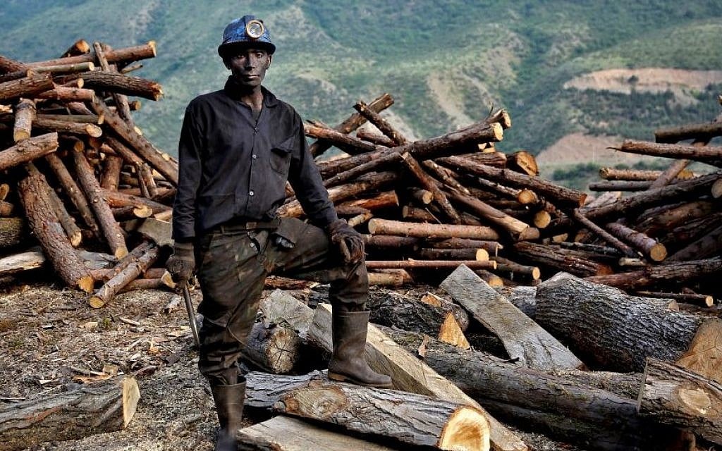 Scenes of toil from Iran's coal mines | The Times of Israel