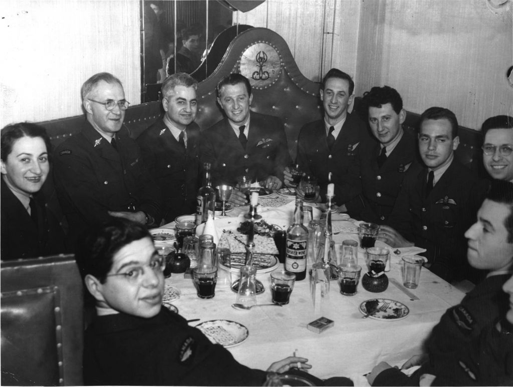 New Passover haggadahs tell stories of Canadian, Australian Jewry | The ...