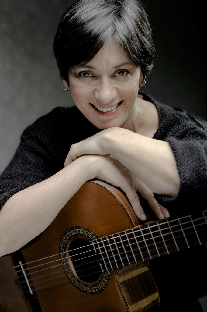 Yiddish singer brings to life voices silenced by the Holocaust | The ...