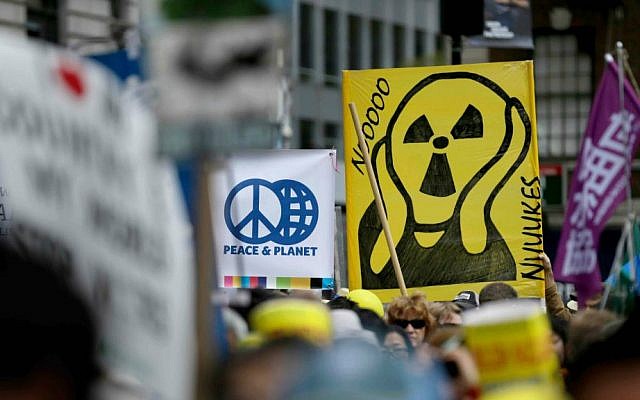 As nuclear powers meet, NYC rally demands end to weapons | The Times of ...