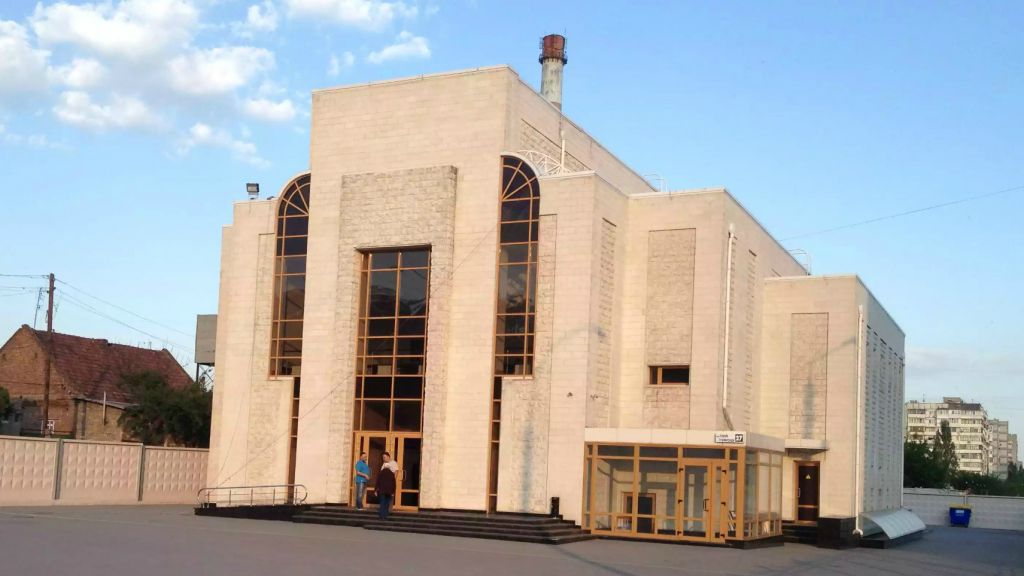 Tanks, guns and broken glass: The Ukraine war's nearly forgotten Jewish ...