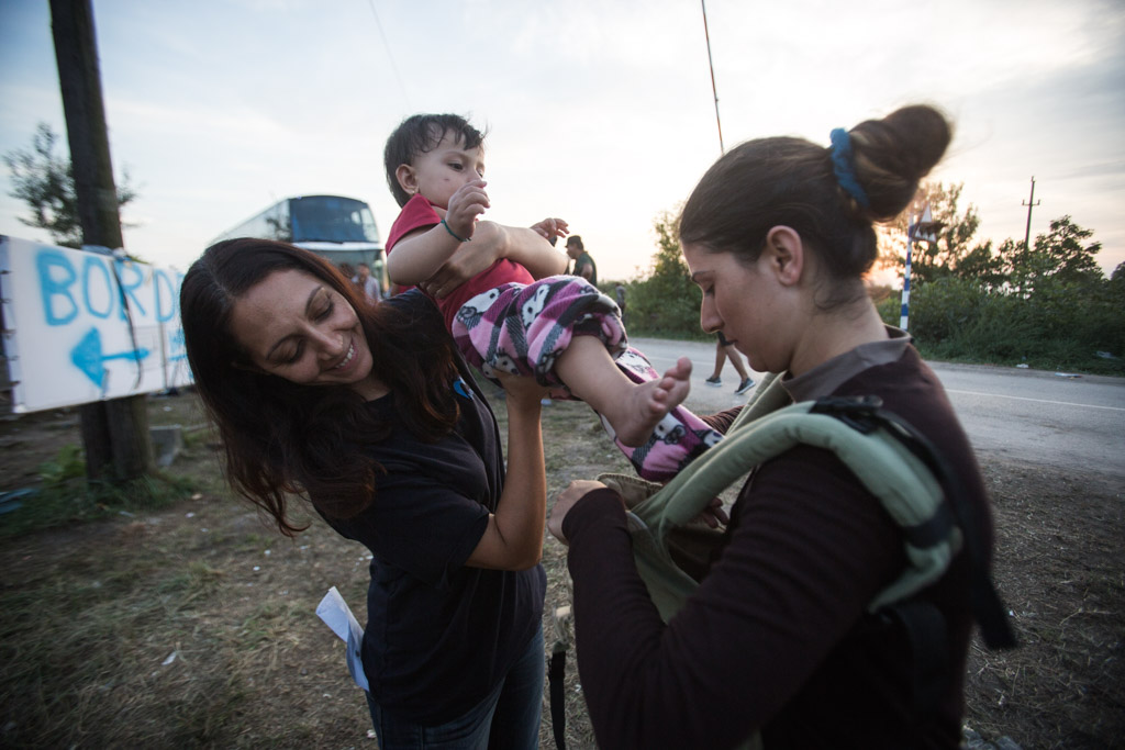 Israeli aid group gives baby carriers to Syrian refugees | The Times of ...