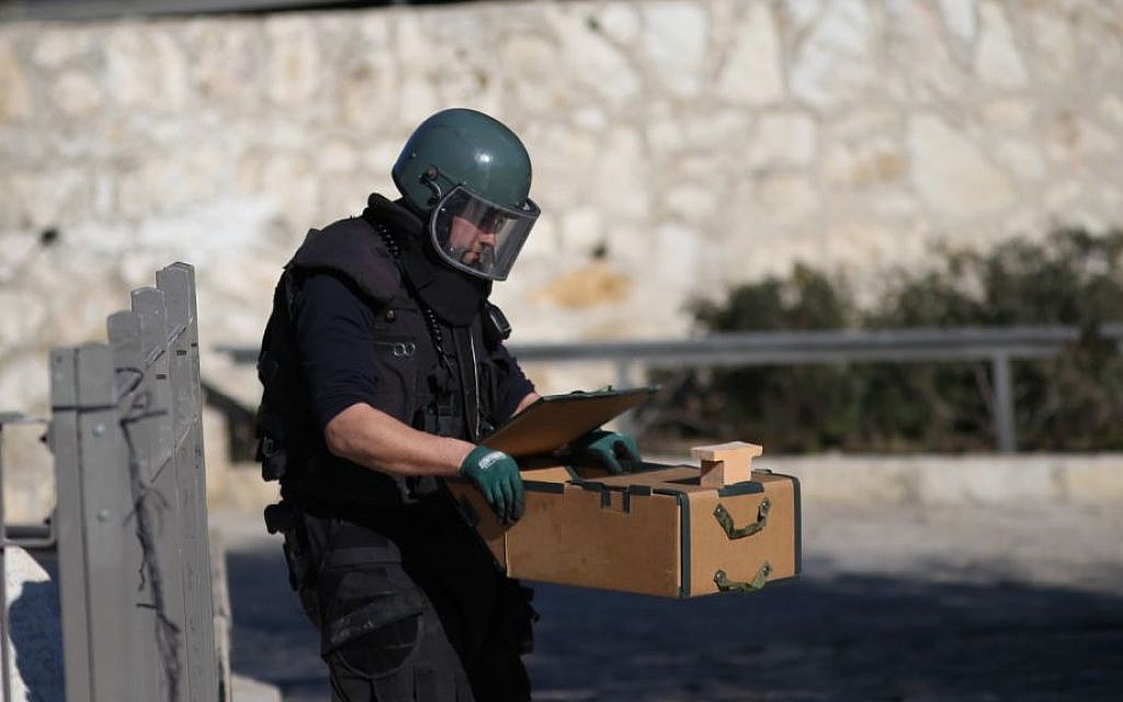 Border policewoman killed; Obama slams 'inexcusable' anti-Muslim ...