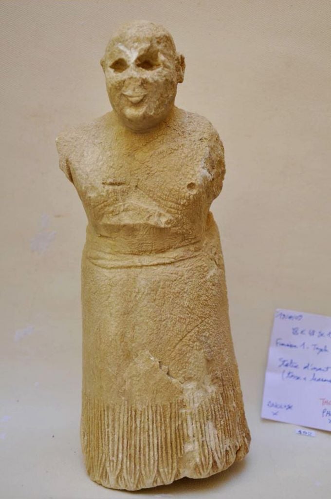 With jihadis at the door, Syrians rush to rescue history | The Times of ...