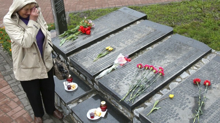 Etched in their mind: Ukraine marks 30 years since Chernobyl | The ...