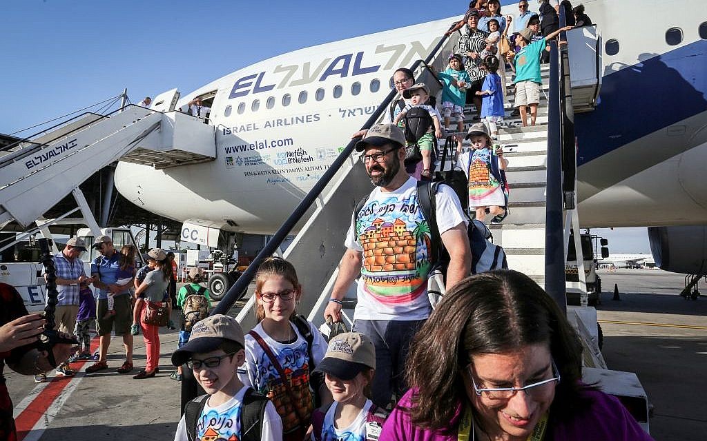 Social media groups are helping new immigrants navigate life in Israel ...