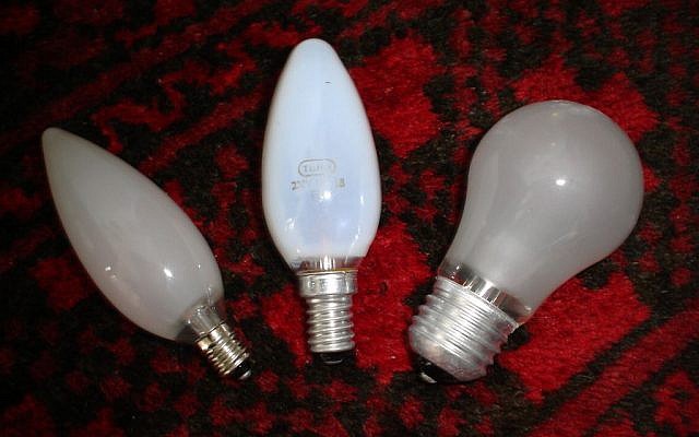 Israeli hackers show light bulbs can take down the internet | The Times ...