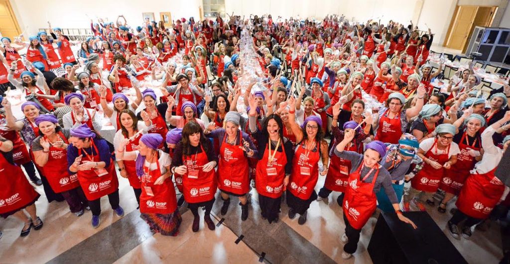 500 Jewish mothers bake challah for IDF soldiers | The Times of Israel