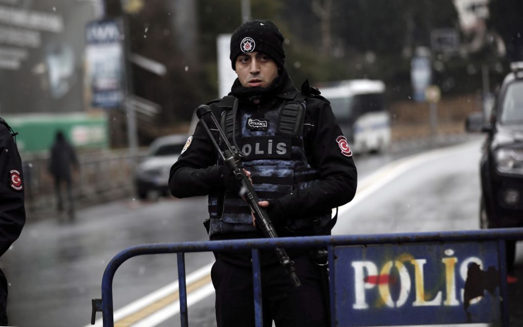 Turkey hunts for terrorist who killed 39 in nightclub shooting | The ...