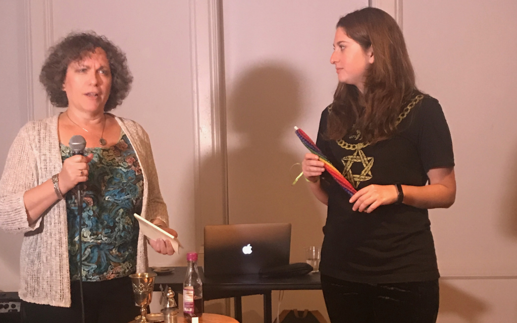 New community havdalah events mix tokes with tikkun olam | The Times of Israel