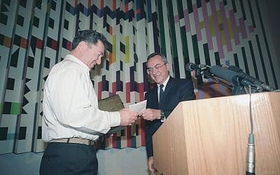 'We're going to attack Iraq,' Israel told the US. 'Move your planes ...