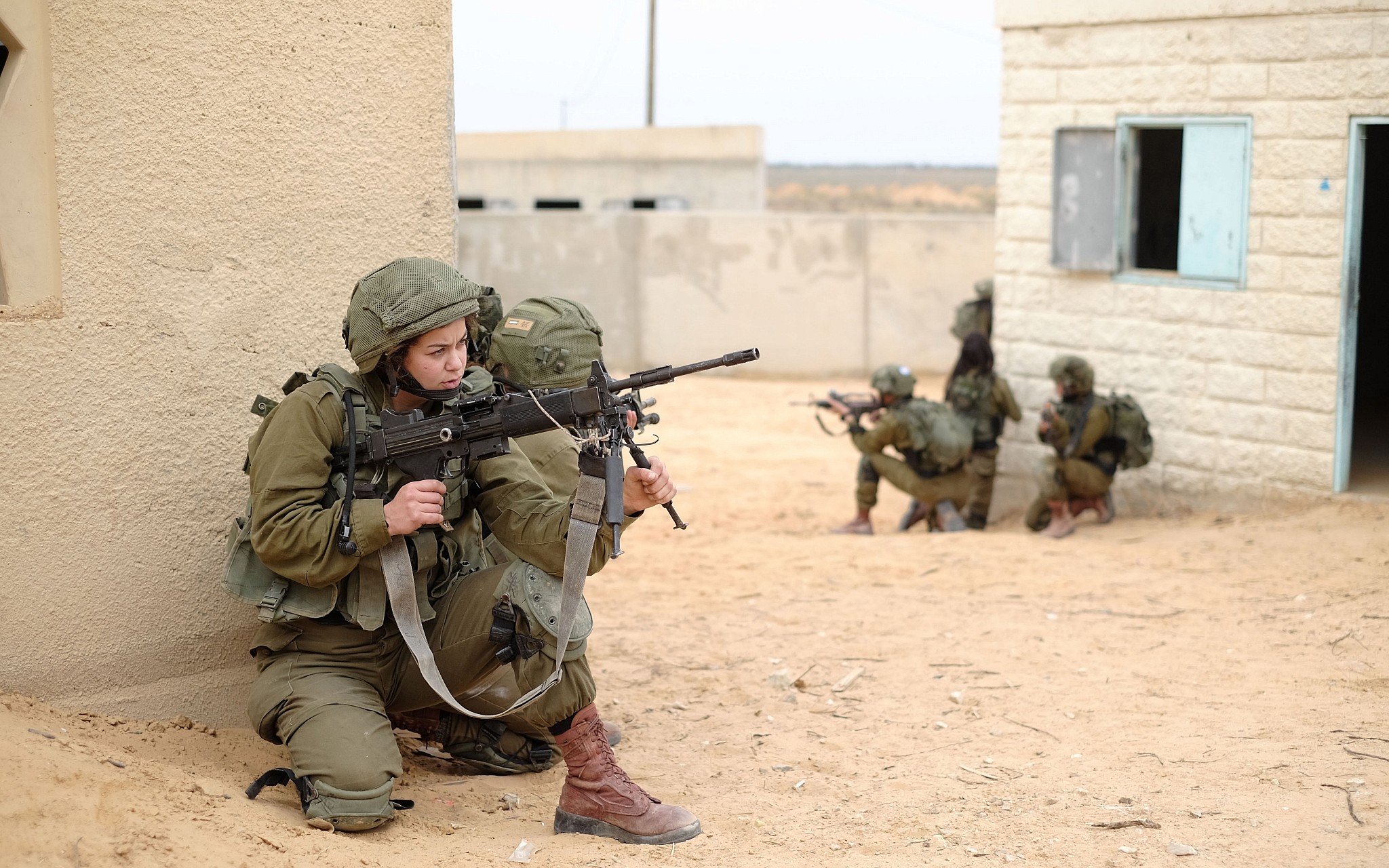 Arguments rage over IDF's inclusion of women, but co-ed 'Lions' have a ...