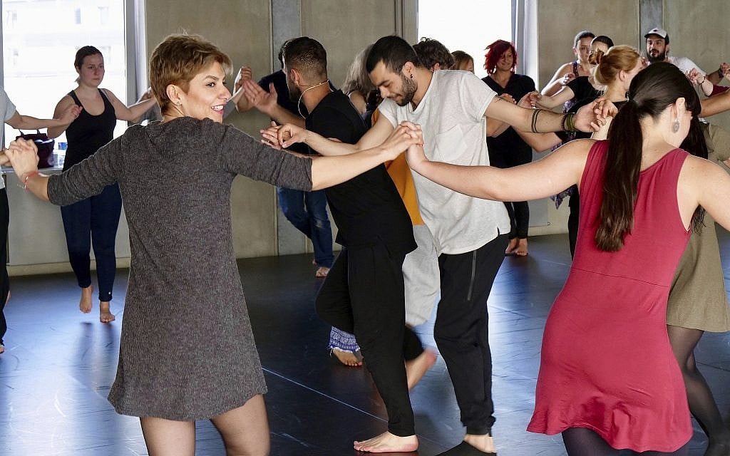 Syrian migrants bring traditional Arab dance to Berlin | The Times of ...