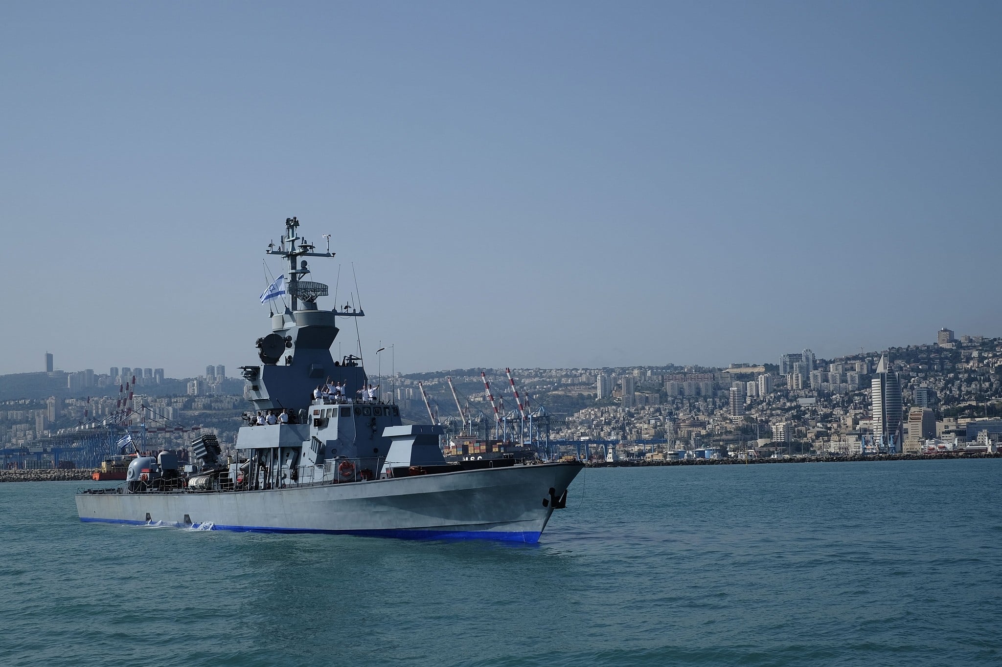 A festive Independence Day sail down Israel's coast -- with some engine ...