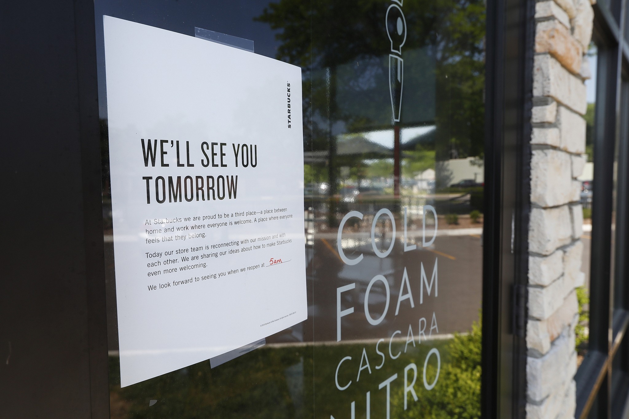 Starbucks halts brewing so its employees can talk about race | The ...
