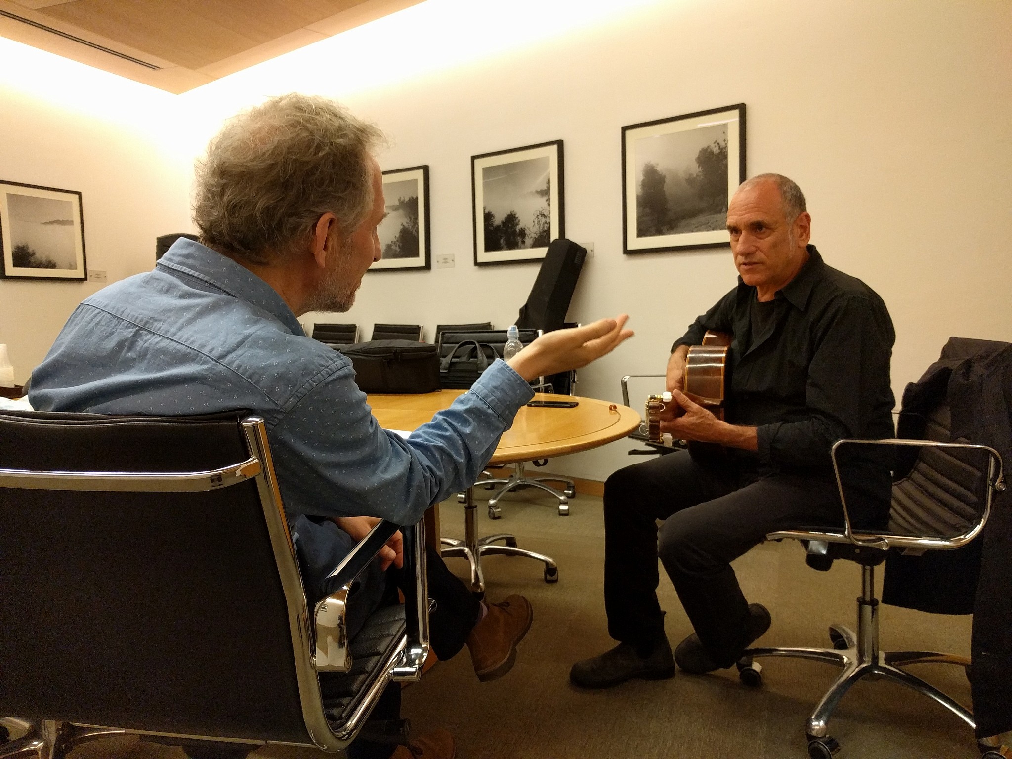 'It Will be Good': Eternal optimist Broza gives intimate talk, show at ...