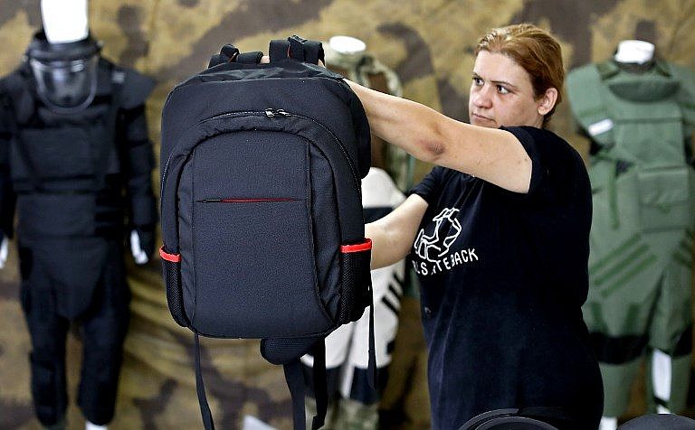 Americans buy Israeli bulletproof backpacks after Florida shooting ...