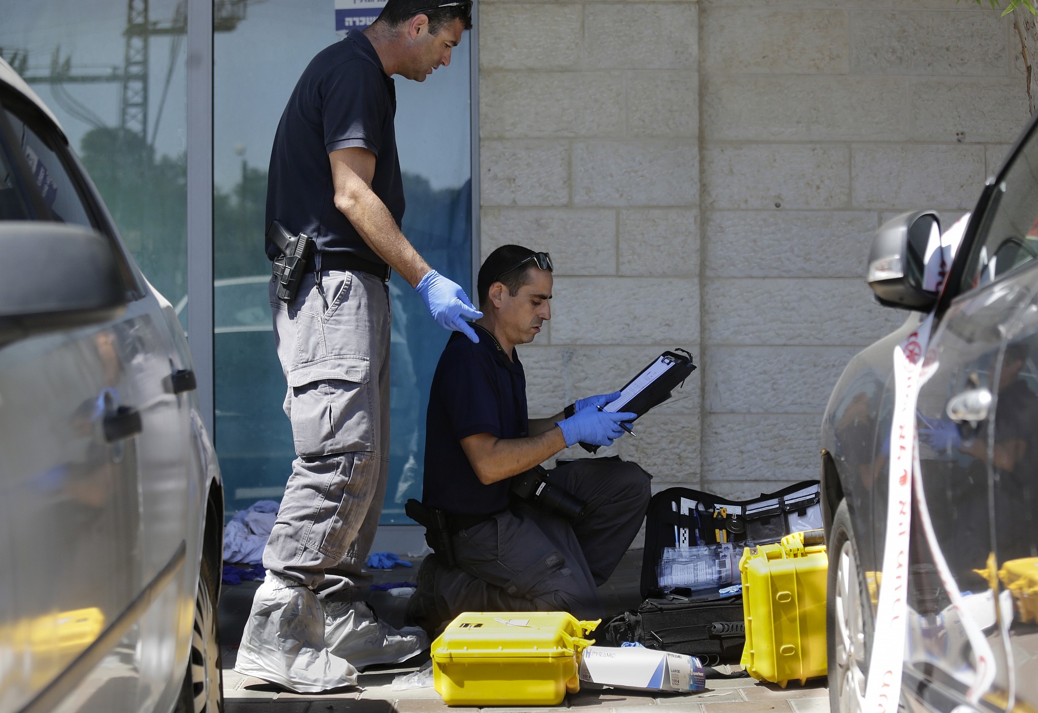 Terror victim Ari Fuld mourned as 'larger than life' hero, champion for ...