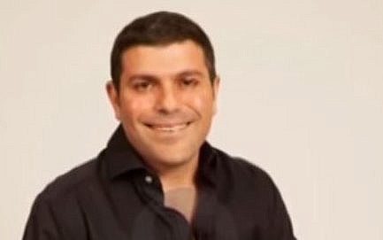 Top Health Ministry doctor apologizes for letting billionaire skip ...