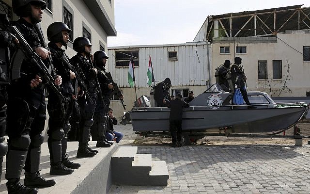 Hamas naval commander, suspected 'collaborator,' flees Gaza to Israel ...