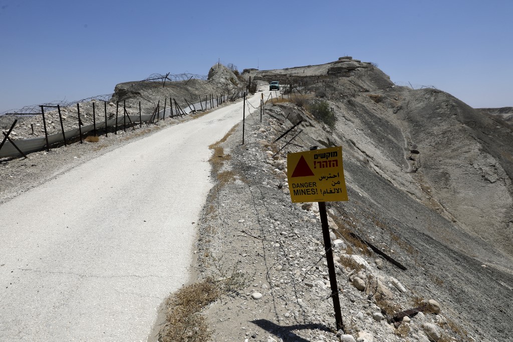 Bats hang where Israeli soldiers once stood in Jordan Valley | The ...