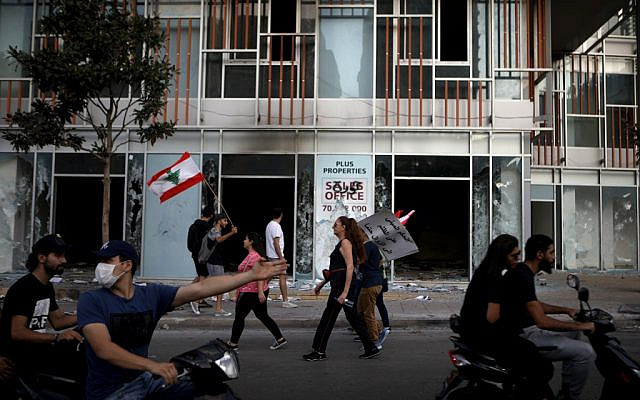 Tens of thousands protest for third day against taxes, corruption in ...