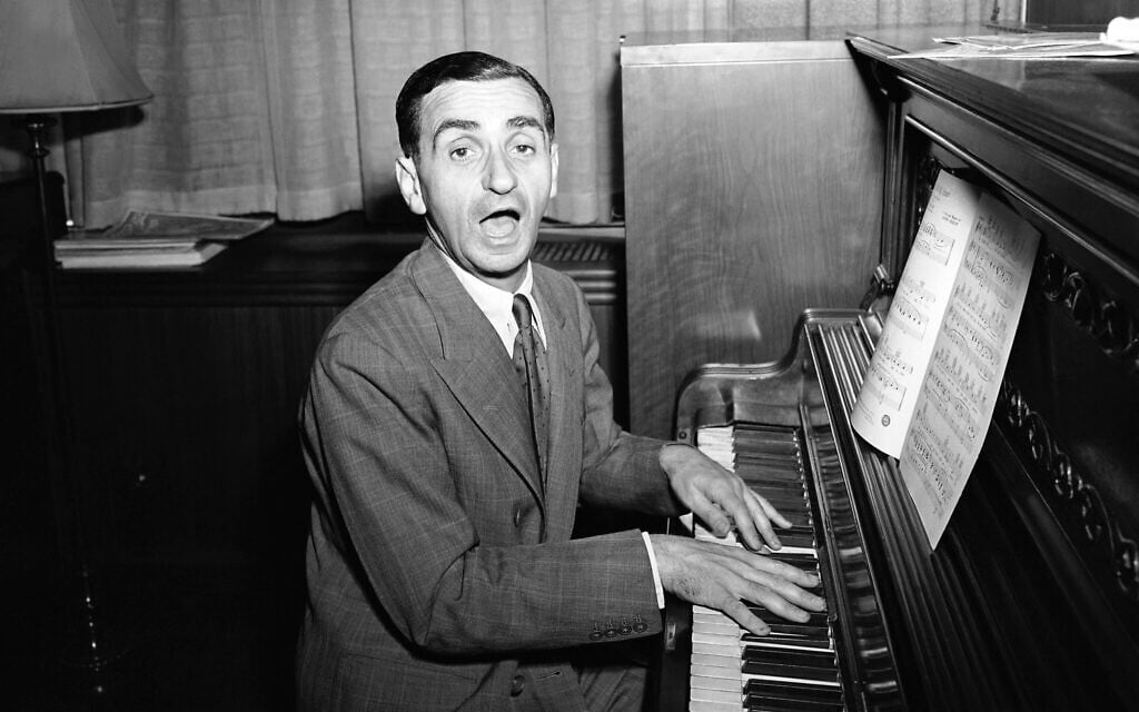 How Jewish-American immigrant Irving Berlin started a Christmas ...
