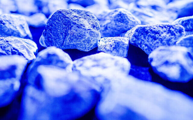 Ephemeral glowing stones to commemorate Holocaust across Netherlands ...