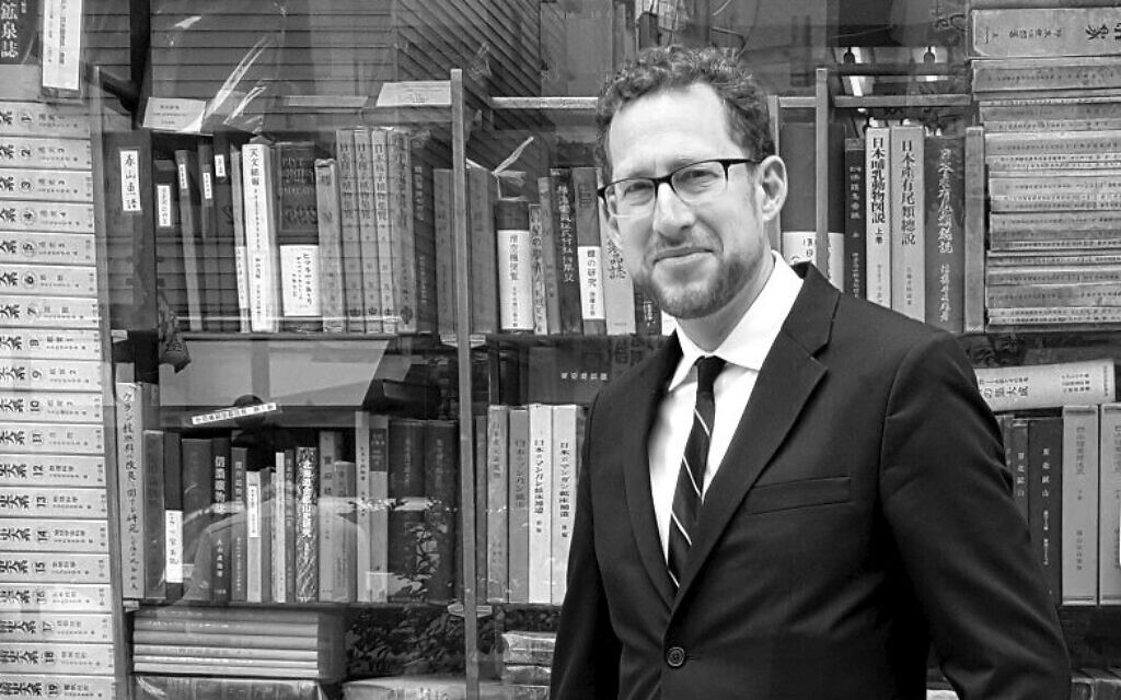 Historian and family live in groovy 1965 bubble and do the time warp ...