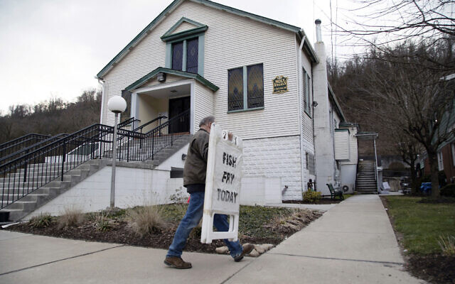 Across faiths, religious rules bent as coronavirus alters worship in US ...