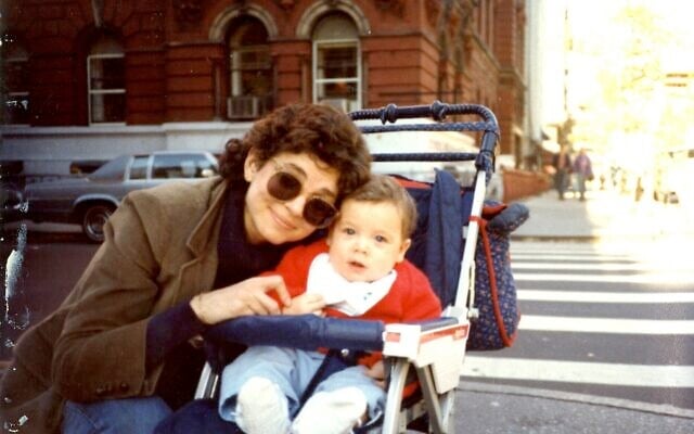 Former Obama speechwriter exposes his family's post-Holocaust trauma ...