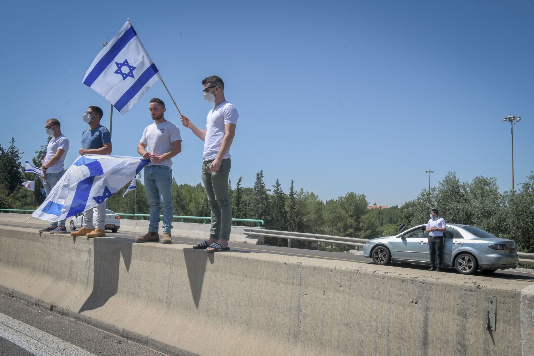 Remembering the fallen: Israelis mark a Memorial Day like no other ...