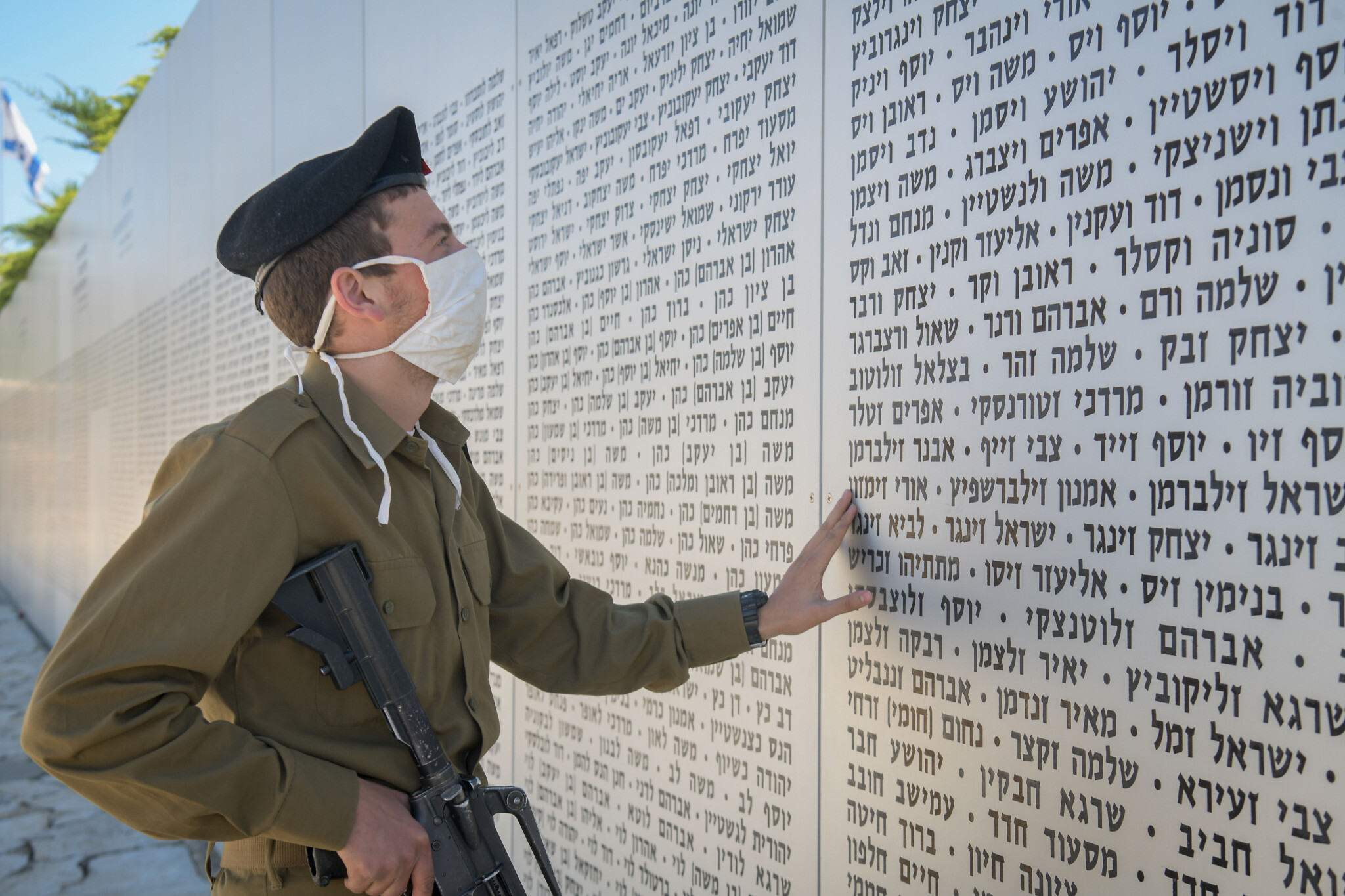 Remembering the fallen: Israelis mark a Memorial Day like no other ...
