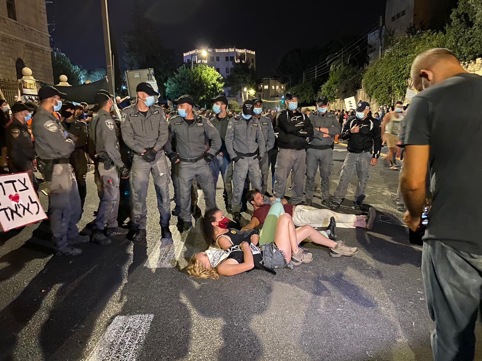 Thousands protest nationwide against Netanyahu as demonstrations ...