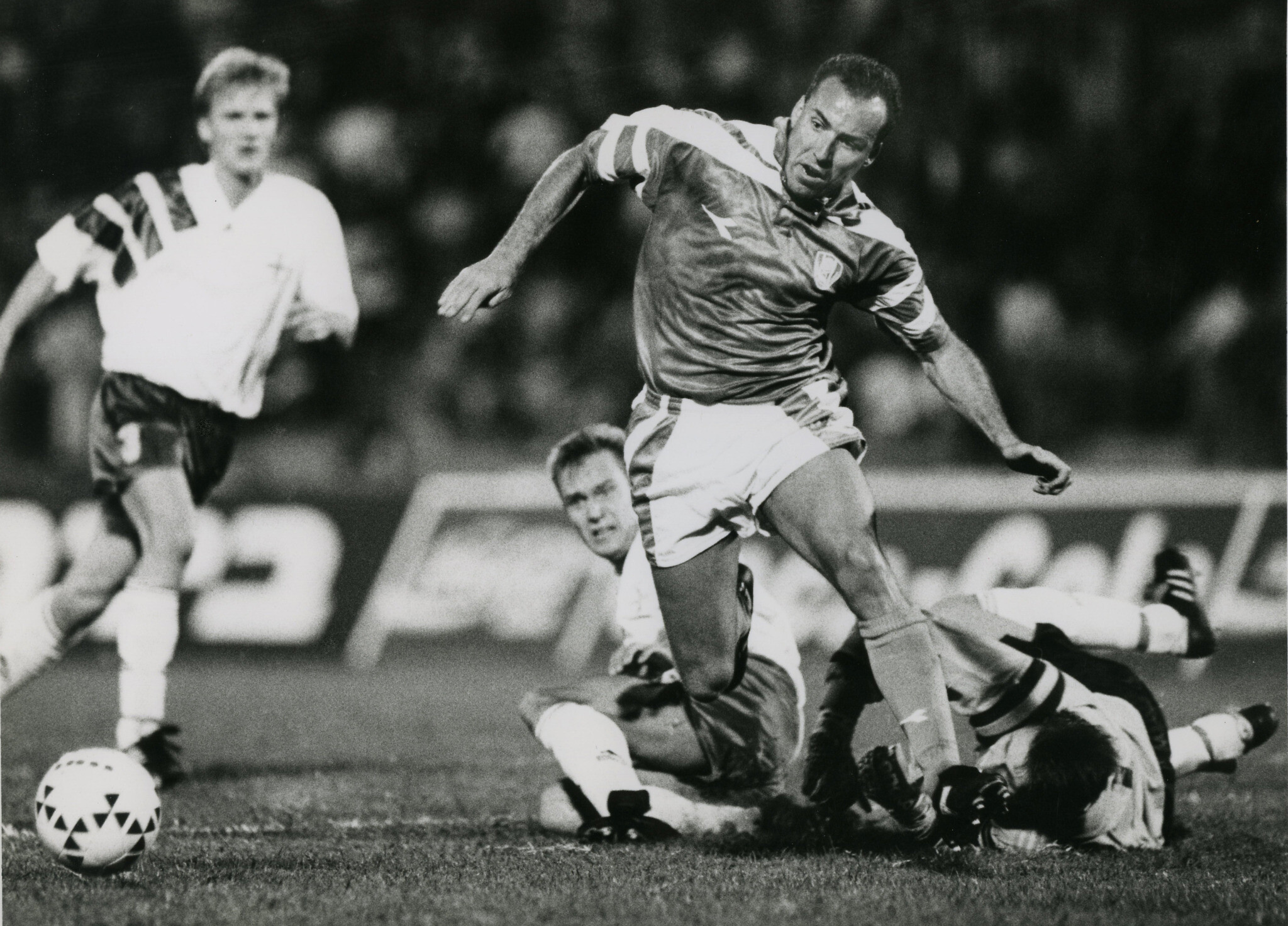 An Israeli soccer legend is now one of the sport's top consultants ...