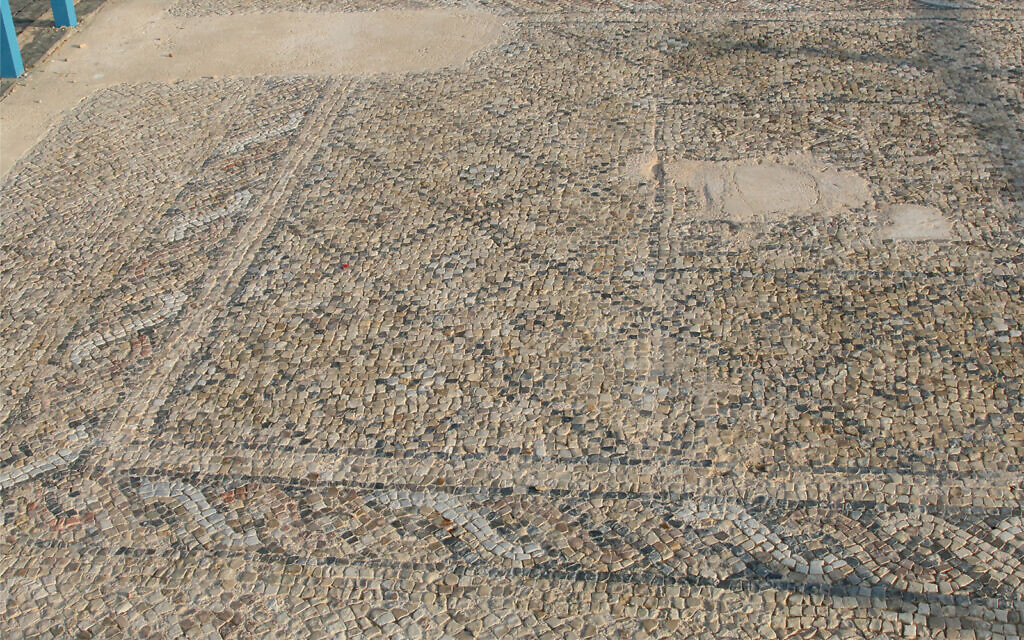 Post-lockdown field trip? Visit some of Israel's (320!) archaeological ...