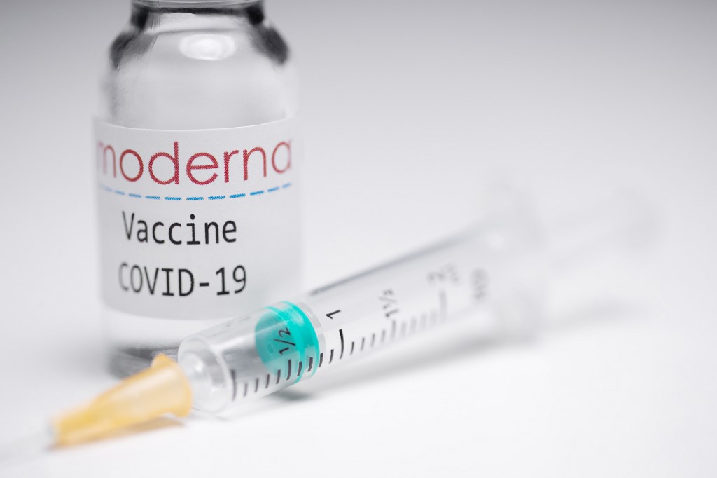 FDA begins deliberations on Moderna's coronavirus vaccine | The Times ...