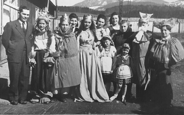 Friends from post-WWII Displaced Persons camp reconnect on Zoom after ...