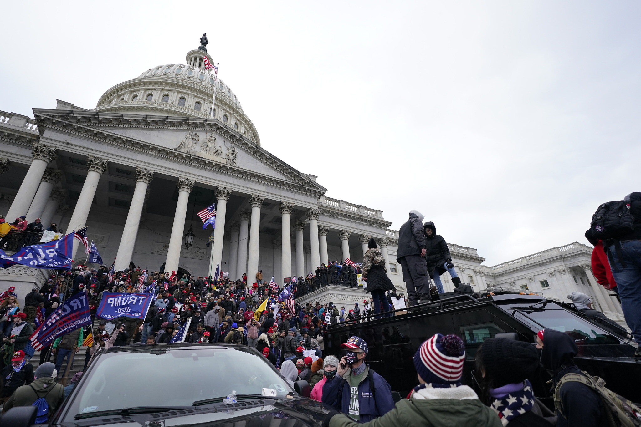 Man who carried Confederate flag in Capitol held; FBI warns Pence of ...