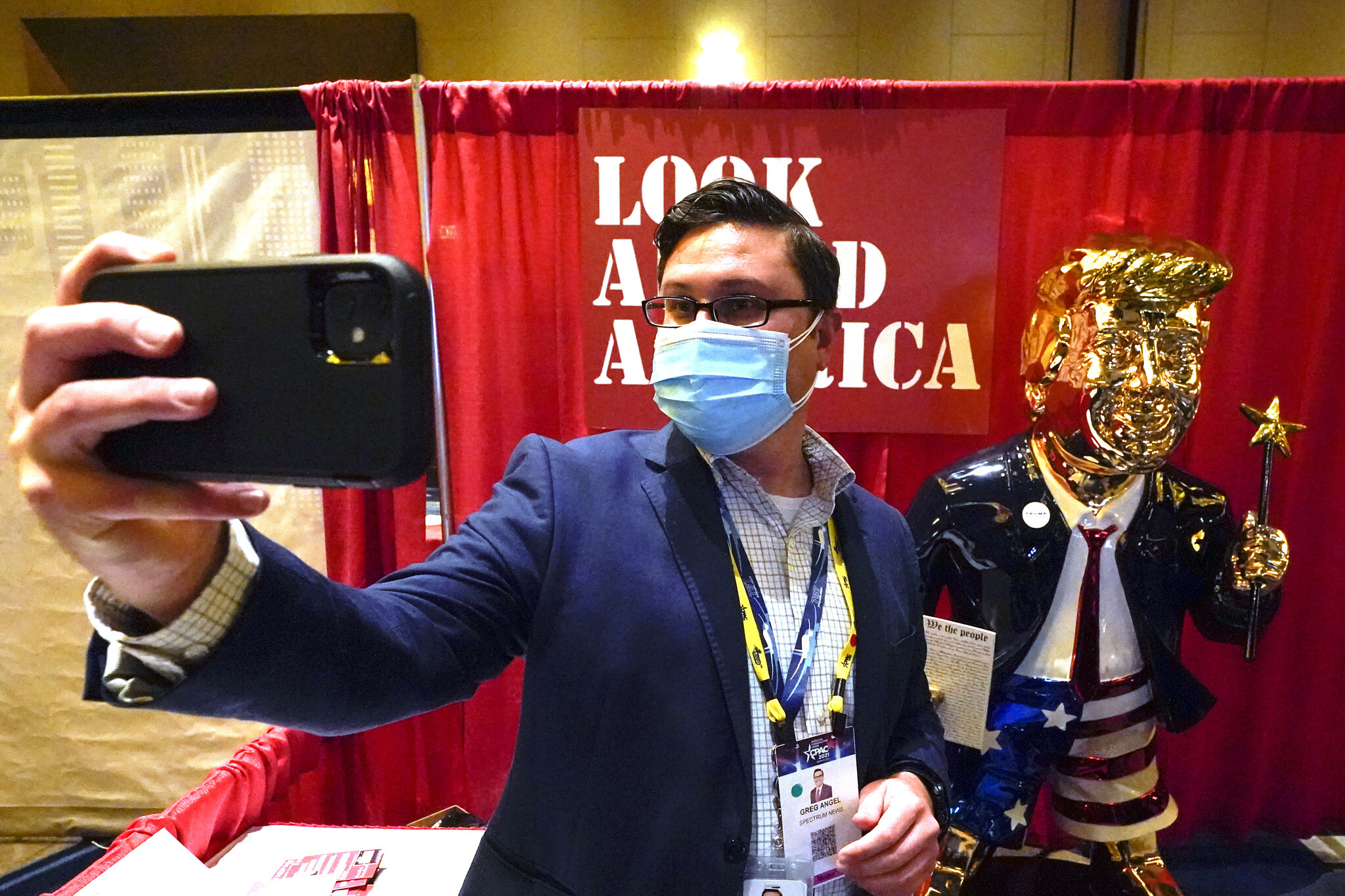 Golden Trump statue at CPAC conference was made in Mexico | The Times ...